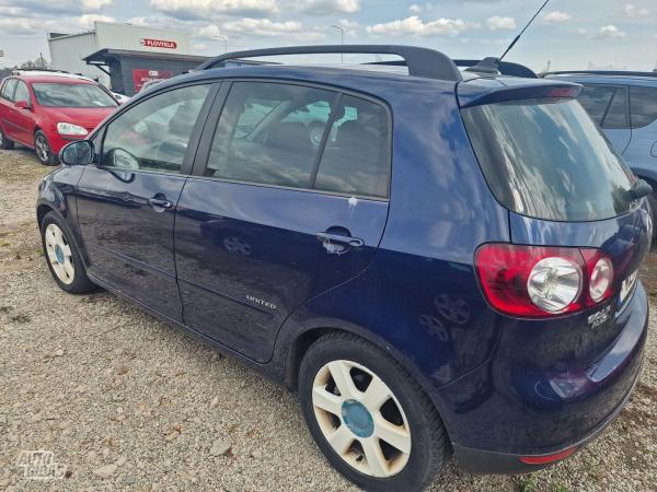 Blue Volkswagen Golf Plus 2008 in Kretinga, with an engine capacity of 2.00 L and mileage of 264 thousand km for 2850 €, photo 6 on AUTOMOTO.COM.LV