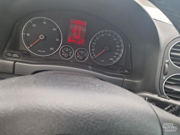 Blue Volkswagen Golf Plus 2008 in Kretinga, with an engine capacity of 2.00 L and mileage of 264 thousand km for 2850 €, photo 8 on AUTOMOTO.COM.LV