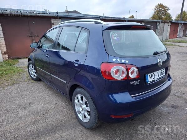 Blue Volkswagen Golf Plus 2009 in Liepaja, with an engine capacity of 1.60 L and mileage of 163 thousand km for 5150 €, photo 4 on AUTOMOTO.COM.LV