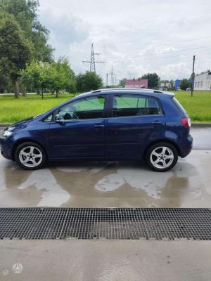 Zils Volkswagen Golf Plus 2010 Jonava, ar dzinēja tilpumu 1.60 L un nobraukumu 194 tūkst. km par 4499 €, foto 4 vietnē AUTOMOTO.COM.LV