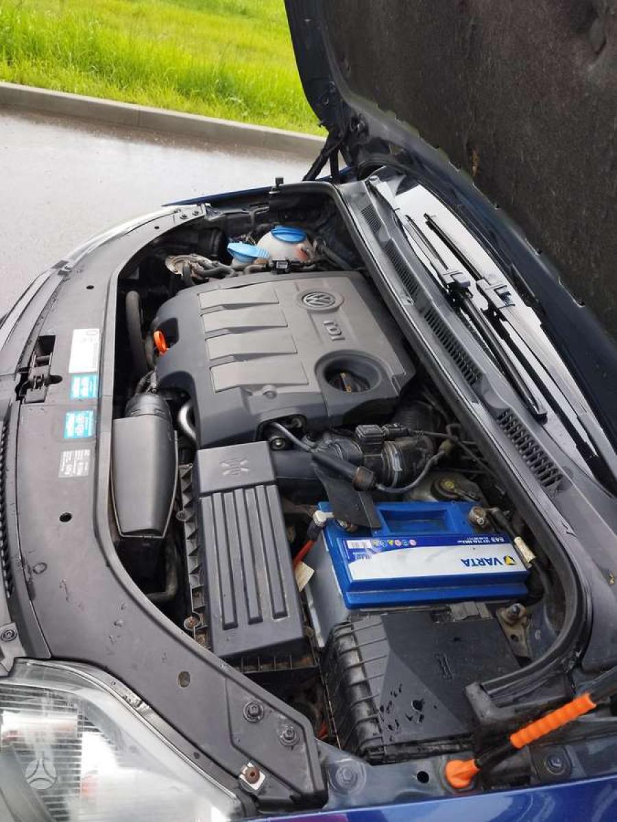 Zils Volkswagen Golf Plus 2010 Jonava, ar dzinēja tilpumu 1.60 L un nobraukumu 194 tūkst. km par 4499 €, foto 8 vietnē AUTOMOTO.COM.LV