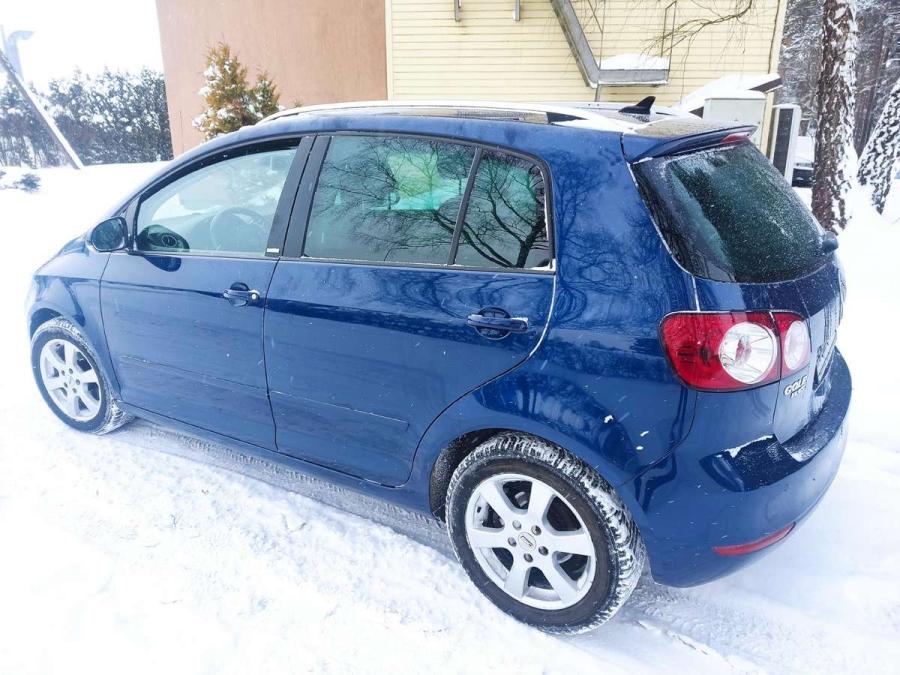 Blue Volkswagen Golf Plus 2011 in Utena, with an engine capacity of 1.60 L and mileage of 267 thousand km for 4550 €, photo 6 on AUTOMOTO.COM.LV