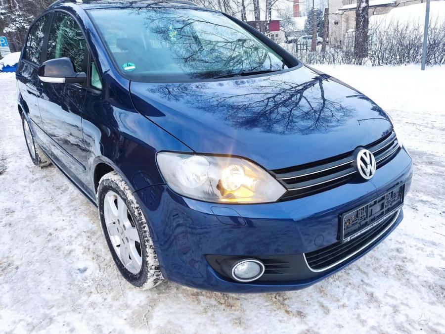 Blue Volkswagen Golf Plus 2011 in Utena, with an engine capacity of 1.60 L and mileage of 268 thousand km for 4550 €, photo 12 on AUTOMOTO.COM.LV