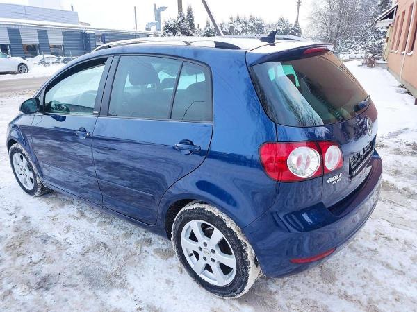 Zils Volkswagen Golf Plus 2011 Utena, ar dzinēja tilpumu 1.60 L un nobraukumu 265 tūkst. km par 4550 €, foto 3 vietnē AUTOMOTO.COM.LV