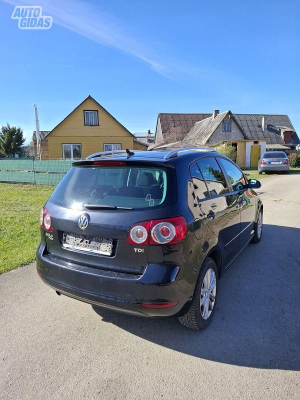 Blue Volkswagen Golf Plus 2011 in Siauliai, with an engine capacity of 1.60 L and mileage of 215 thousand km for 5800 €, photo 3 on AUTOMOTO.COM.LV