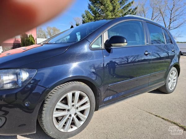 Blue Volkswagen Golf Plus 2011 in Siauliai, with an engine capacity of 1.60 L and mileage of 215 thousand km for 5800 €, photo 6 on AUTOMOTO.COM.LV
