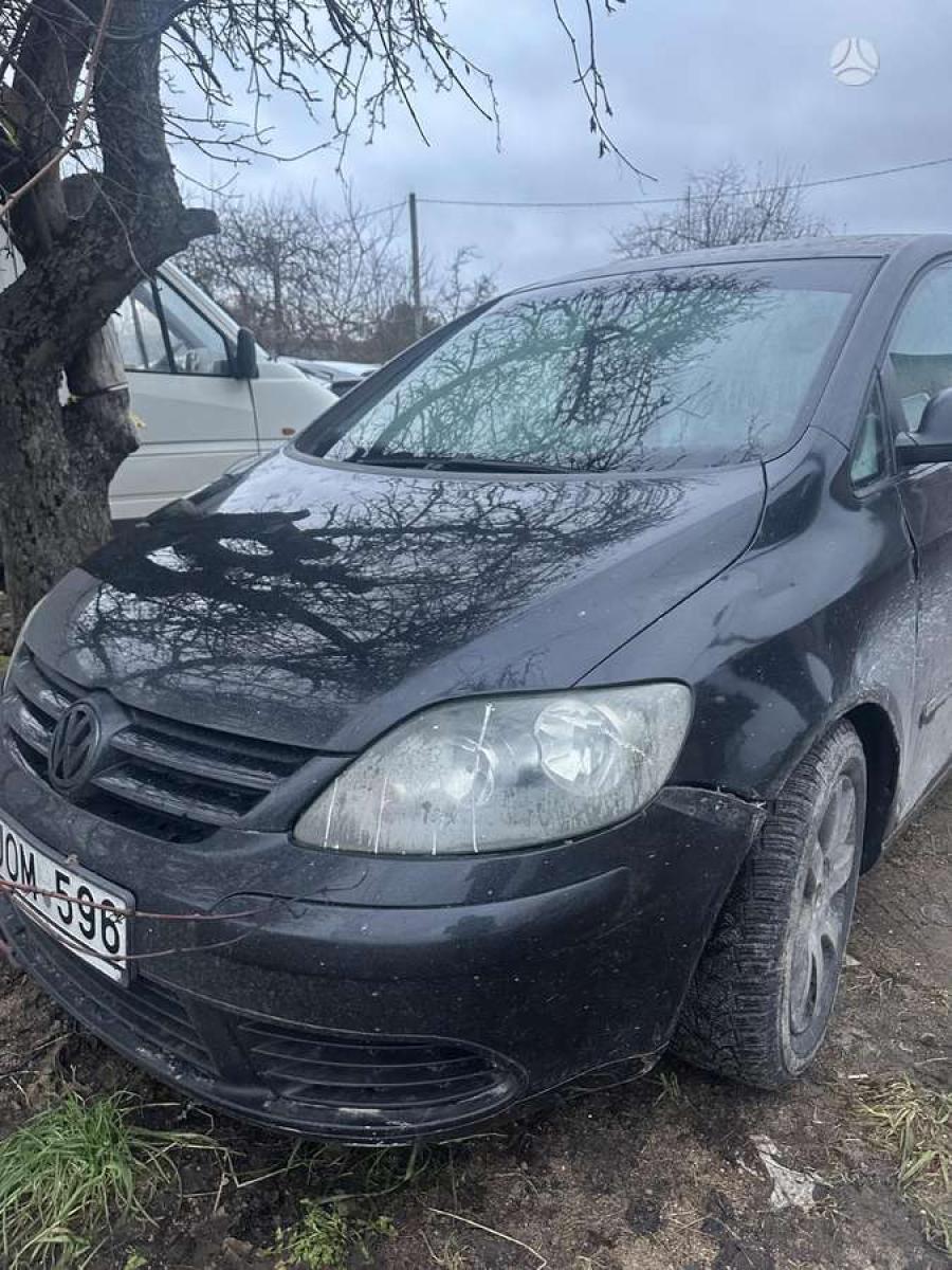 Blue Volkswagen Golf Plus 2007 in Vilnius, with an engine capacity of 2.00 L and mileage of 350 thousand km for 1050 €, photo 1 on AUTOMOTO.COM.LV