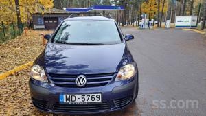 Zils Volkswagen Golf Plus 2008 Rīga, ar dzinēja tilpumu 2.00 L un nobraukumu 288 tūkst. km par 2500 €, foto 6 vietnē AUTOMOTO.COM.LV