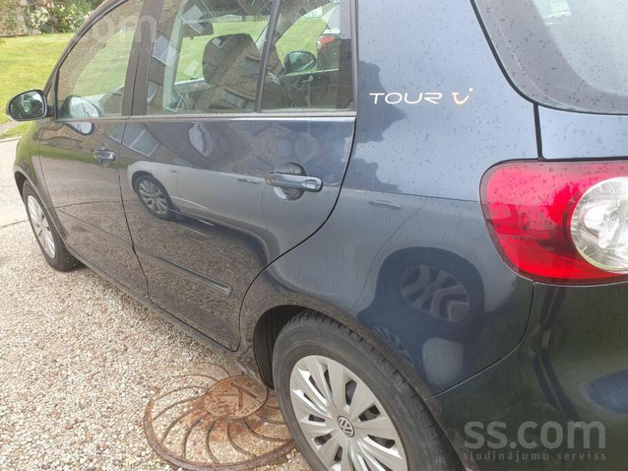 Zils Volkswagen Golf Plus 2006 Kuldīga, ar dzinēja tilpumu 1.90 L un nobraukumu 258 tūkst. km par 2400 €, foto 5 vietnē AUTOMOTO.COM.LV