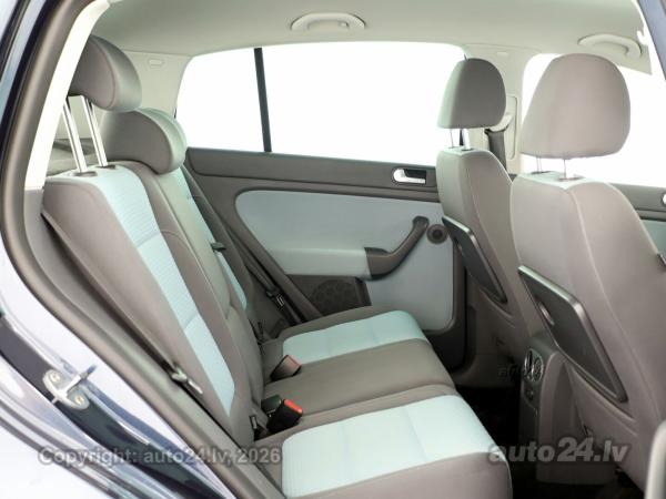 Volkswagen Golf Plus 2007 Tallina vietnē Zils Volkswagen Golf Plus 2007 Tallina, ar dzinēja tilpumu 1.40 L un nobraukumu 239 tūkst. km par 2199 €, foto 8 vietnē AUTOMOTO.COM.LV
