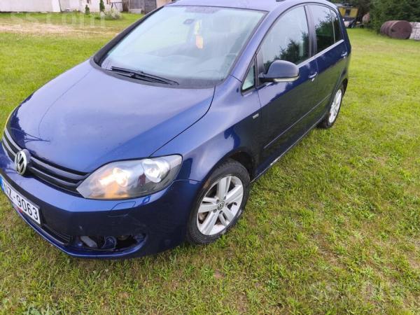 Zils Volkswagen Golf Plus 2012 Bauska, ar dzinēja tilpumu 1.60 L un nobraukumu 241 tūkst. km par 1900 €, foto 1 vietnē AUTOMOTO.COM.LV