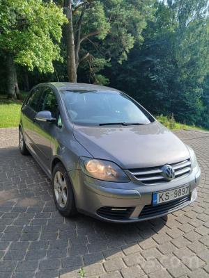 Brūns Volkswagen Golf Plus 2005 Valka, ar dzinēja tilpumu 1.90 L un nobraukumu 237 tūkst. km par 2800 €, foto 3 vietnē AUTOMOTO.COM.LV