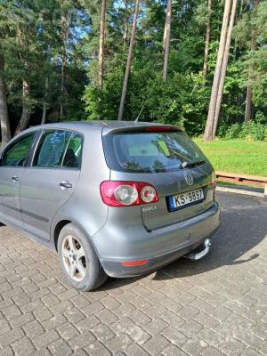 Brūns Volkswagen Golf Plus 2005 Valka, ar dzinēja tilpumu 1.90 L un nobraukumu 237 tūkst. km par 2800 €, foto 6 vietnē AUTOMOTO.COM.LV