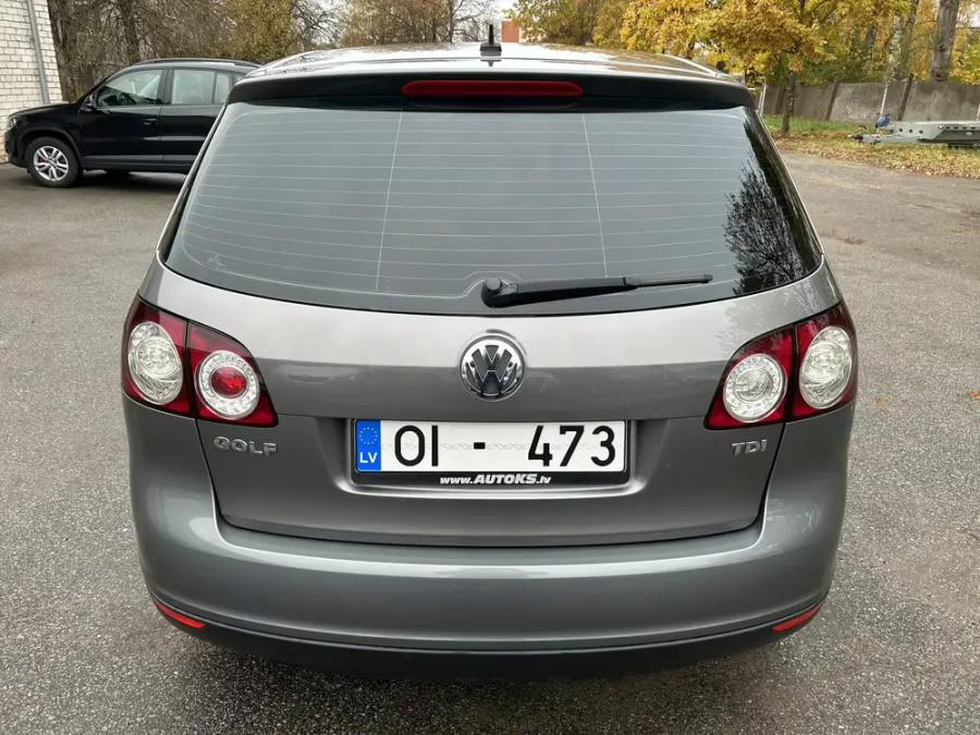 Brown Volkswagen Golf Plus 2006 in Limbazi, with an engine capacity of 1.90 L and mileage of 270 thousand km for 3650 €, photo 6 on AUTOMOTO.COM.LV