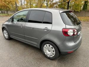 Brown Volkswagen Golf Plus 2006 in Limbazi, with an engine capacity of 1.90 L and mileage of 270 thousand km for 3650 €, photo 7 on AUTOMOTO.COM.LV