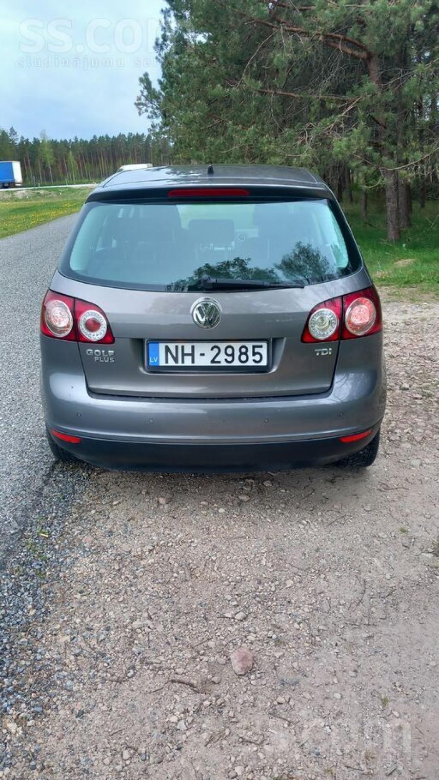 Brūns Volkswagen Golf Plus 2007 Rīga, ar dzinēja tilpumu 1.90 L un nobraukumu 254 tūkst. km par 2000 €, foto 6 vietnē AUTOMOTO.COM.LV