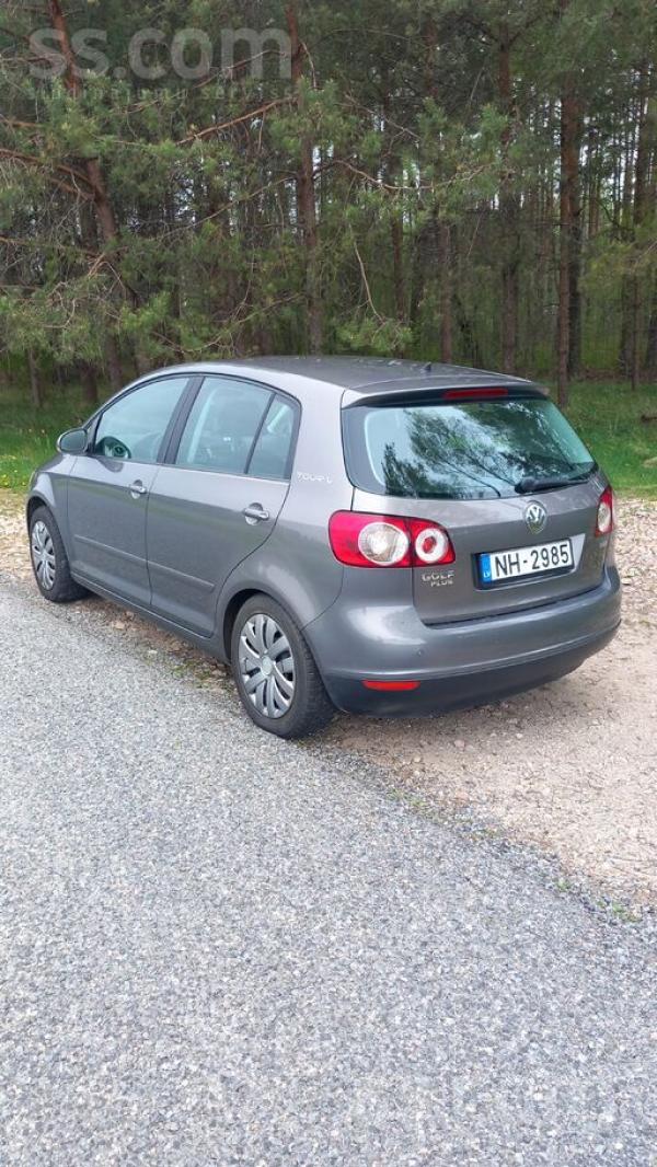 Brūns Volkswagen Golf Plus 2007 Rīga, ar dzinēja tilpumu 1.90 L un nobraukumu 254 tūkst. km par 2000 €, foto 6 vietnē AUTOMOTO.COM.LV