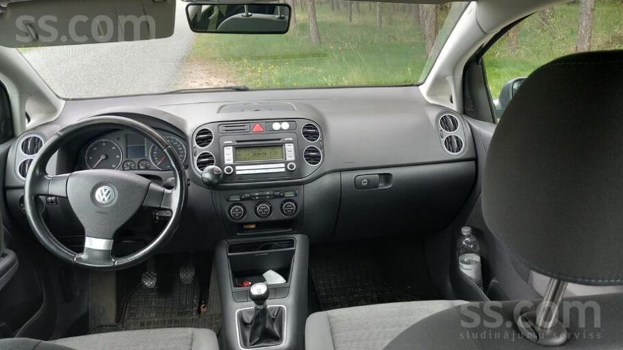 Brūns Volkswagen Golf Plus 2007 Rīga, ar dzinēja tilpumu 1.90 L un nobraukumu 254 tūkst. km par 2000 €, foto 10 vietnē AUTOMOTO.COM.LV