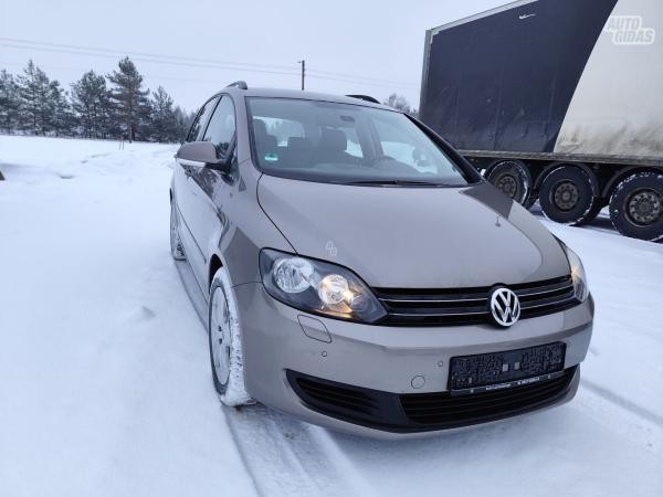 Brown Volkswagen Golf Plus 2009 in Utena, with an engine capacity of 1.40 L and mileage of 164 thousand km for 4950 €, photo 3 on AUTOMOTO.COM.LV