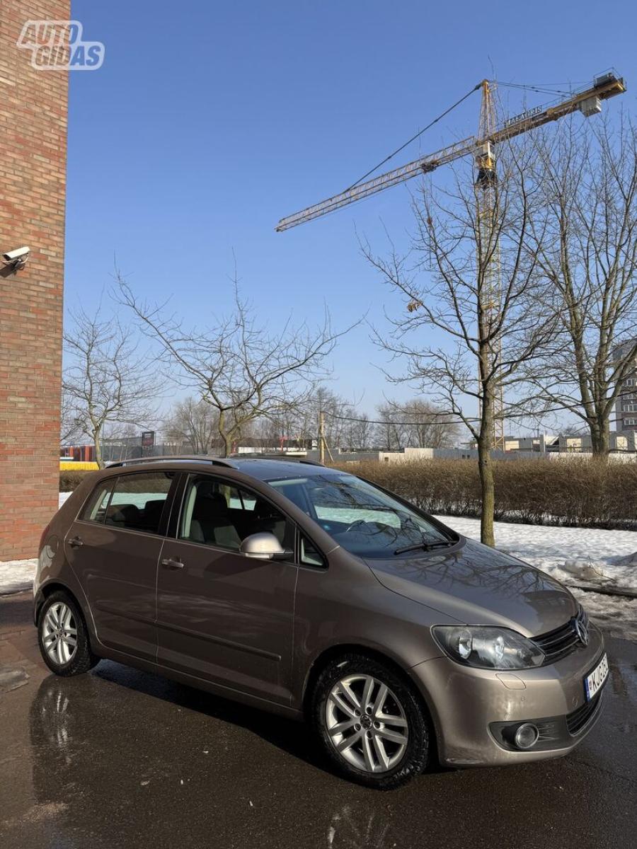 Brown Volkswagen Golf Plus 2009 in Klaipeda, with an engine capacity of 1.40 L and mileage of 228 thousand km for 3500 €, photo 2 on AUTOMOTO.COM.LV