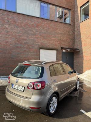 Brown Volkswagen Golf Plus 2009 in Klaipeda, with an engine capacity of 1.40 L and mileage of 228 thousand km for 3500 €, photo 4 on AUTOMOTO.COM.LV