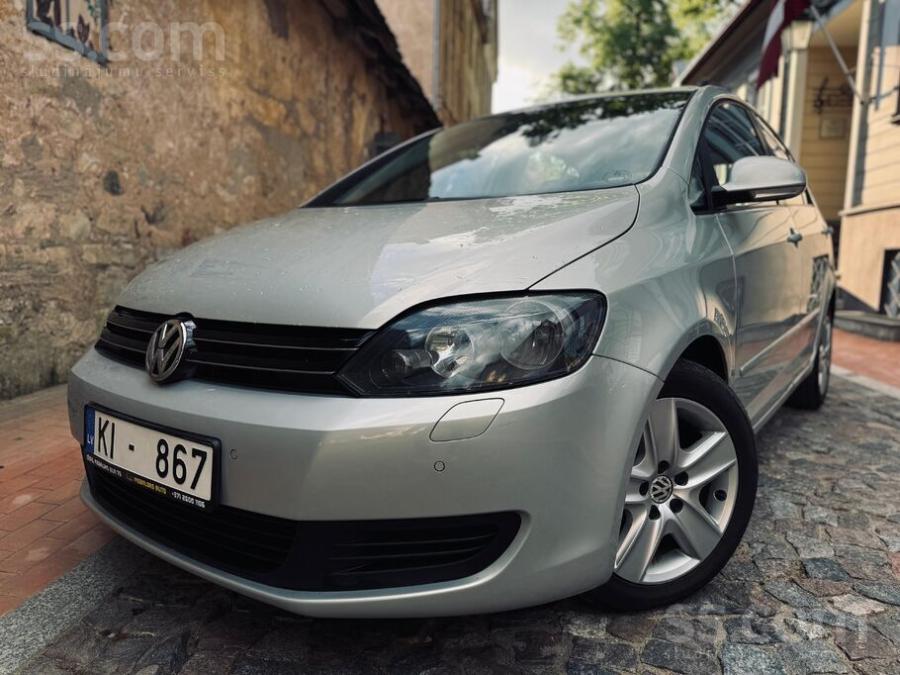 Brown Volkswagen Golf Plus 2009 in Cesis, with an engine capacity of 1.40 L and mileage of 0 thousand km for 3690 €, photo 5 on AUTOMOTO.COM.LV