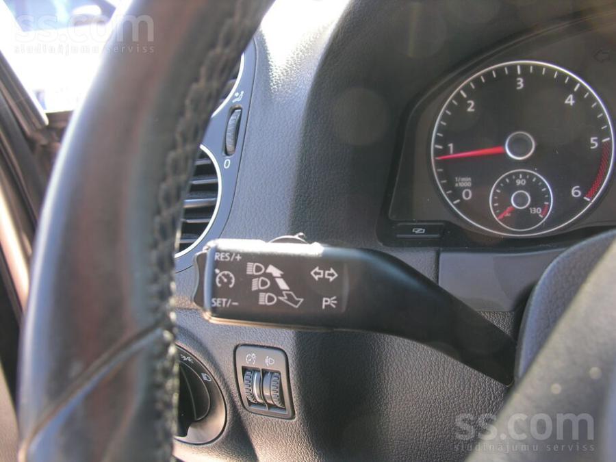 Brūns Volkswagen Golf Plus 2009 Rīga, ar dzinēja tilpumu 2.00 L un nobraukumu 0 tūkst. km par 5350 €, foto 14 vietnē AUTOMOTO.COM.LV