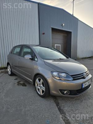 Brown Volkswagen Golf Plus 2010 in Ventspils, with an engine capacity of 1.60 L and mileage of 378 thousand km for 3100 €, photo 4 on AUTOMOTO.COM.LV