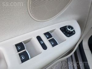 Brūns Volkswagen Golf Plus 2010 Ogre, ar dzinēja tilpumu 1.20 L un nobraukumu 211 tūkst. km par 4980 €, foto 20 vietnē AUTOMOTO.COM.LV