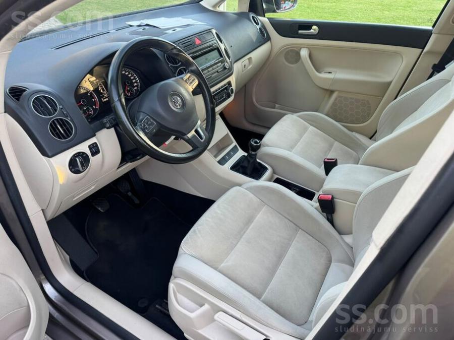 Brūns Volkswagen Golf Plus 2010 Ogre, ar dzinēja tilpumu 1.20 L un nobraukumu 211 tūkst. km par 4980 €, foto 22 vietnē AUTOMOTO.COM.LV