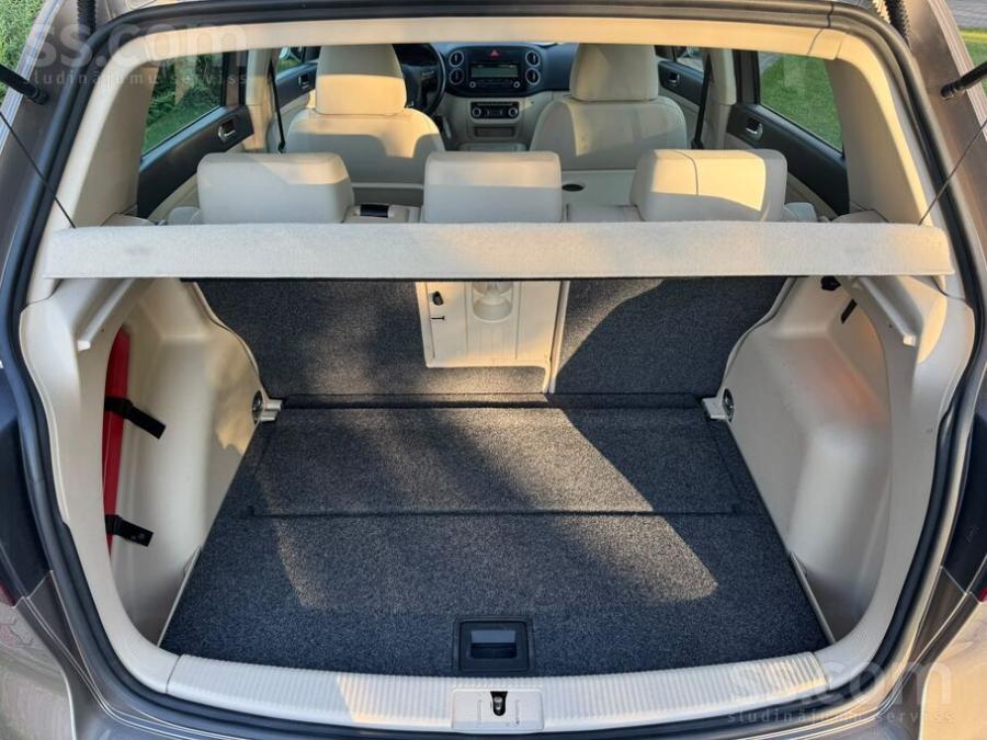 Brūns Volkswagen Golf Plus 2010 Ogre, ar dzinēja tilpumu 1.20 L un nobraukumu 211 tūkst. km par 4980 €, foto 28 vietnē AUTOMOTO.COM.LV