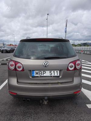 Brown Volkswagen Golf Plus 2010 in Vilnius, with an engine capacity of 1.97 L and mileage of 381 thousand km for 3000 €, photo 6 on AUTOMOTO.COM.LV