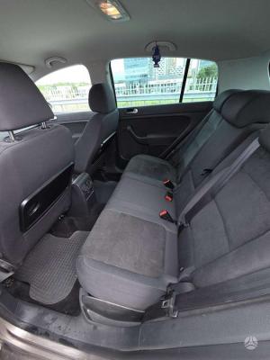 Brown Volkswagen Golf Plus 2010 in Vilnius, with an engine capacity of 1.97 L and mileage of 381 thousand km for 3000 €, photo 10 on AUTOMOTO.COM.LV