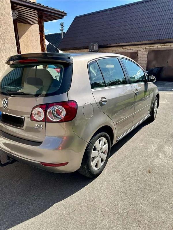 Brūns Volkswagen Golf Plus 2010 Raseiniai, ar dzinēja tilpumu 1.20 L un nobraukumu 175 tūkst. km par 4700 €, foto 9 vietnē AUTOMOTO.COM.LV