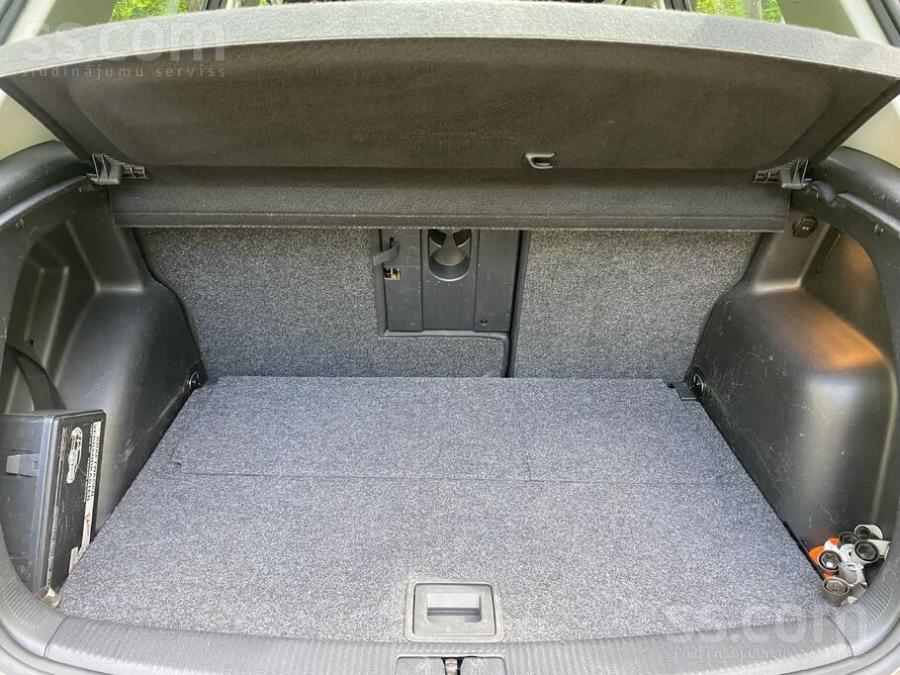 Brūns Volkswagen Golf Plus 2011 Rīga, ar dzinēja tilpumu 2.00 L un nobraukumu 0 tūkst. km par 5970 €, foto 9 vietnē AUTOMOTO.COM.LV