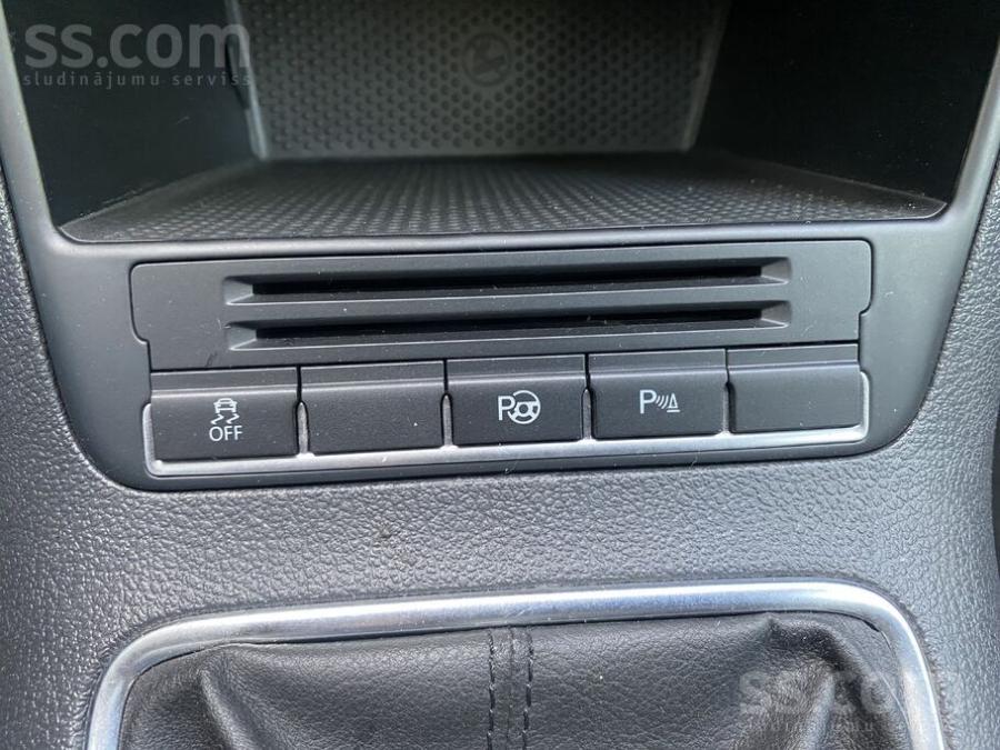 Brūns Volkswagen Golf Plus 2011 Rīga, ar dzinēja tilpumu 2.00 L un nobraukumu 0 tūkst. km par 5970 €, foto 12 vietnē AUTOMOTO.COM.LV