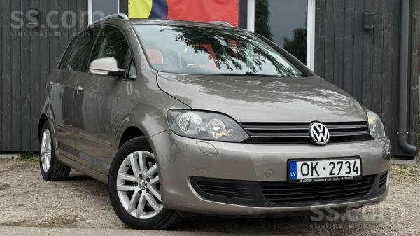Brown Volkswagen Golf Plus 2011 in Riga, with an engine capacity of 1.60 L and mileage of 254 thousand km for 3990 €, photo 2 on AUTOMOTO.COM.LV