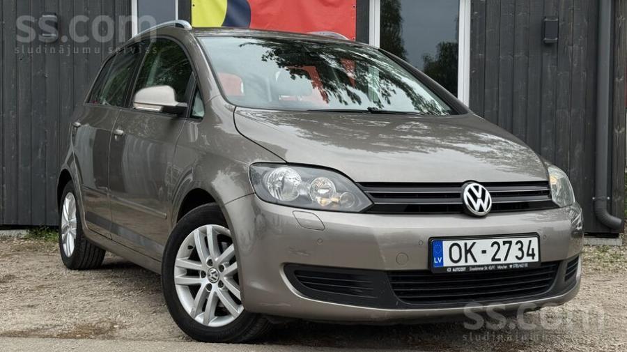 Brūns Volkswagen Golf Plus 2011 Rīga, ar dzinēja tilpumu 1.60 L un nobraukumu 254 tūkst. km par 3990 €, foto 3 vietnē AUTOMOTO.COM.LV