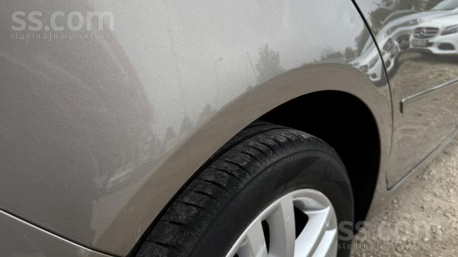 Brūns Volkswagen Golf Plus 2011 Rīga, ar dzinēja tilpumu 1.60 L un nobraukumu 254 tūkst. km par 3990 €, foto 13 vietnē AUTOMOTO.COM.LV