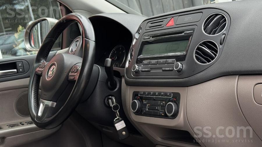 Brūns Volkswagen Golf Plus 2011 Rīga, ar dzinēja tilpumu 1.60 L un nobraukumu 254 tūkst. km par 3990 €, foto 18 vietnē AUTOMOTO.COM.LV