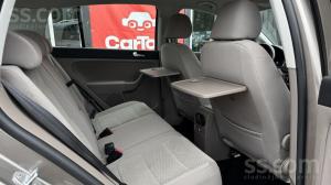 Brūns Volkswagen Golf Plus 2011 Rīga, ar dzinēja tilpumu 1.60 L un nobraukumu 254 tūkst. km par 3990 €, foto 22 vietnē AUTOMOTO.COM.LV