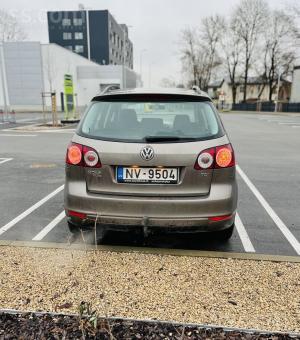 Brown Volkswagen Golf Plus 2011 in Riga, with an engine capacity of 1.60 L and mileage of 200 thousand km for 3900 €, photo 14 on AUTOMOTO.COM.LV