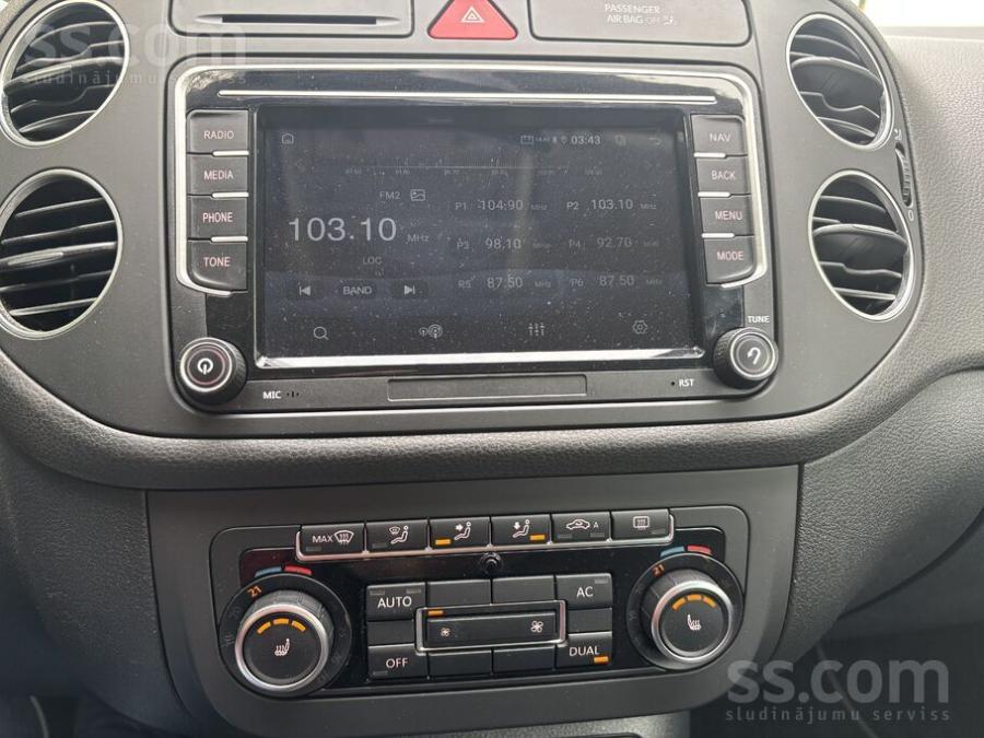 Brown Volkswagen Golf Plus 2011 in Ogre, with an engine capacity of 2.00 L and mileage of 247 thousand km for 5250 €, photo 11 on AUTOMOTO.COM.LV