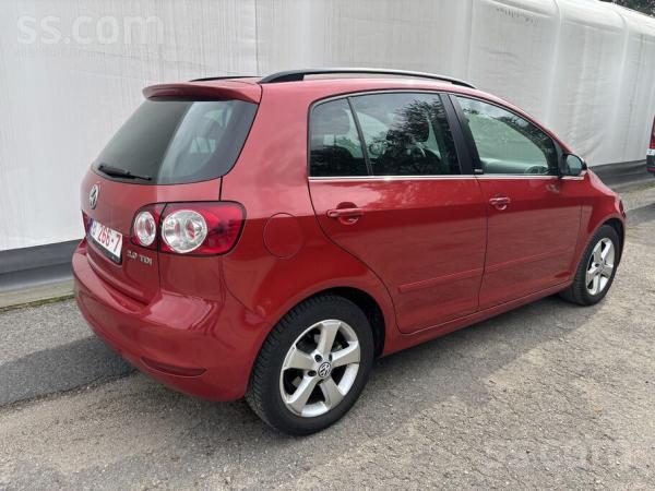 Brūns Volkswagen Golf Plus 2011 Ogre, ar dzinēja tilpumu 2.00 L un nobraukumu 247 tūkst. km par 5250 €, foto 6 vietnē AUTOMOTO.COM.LV