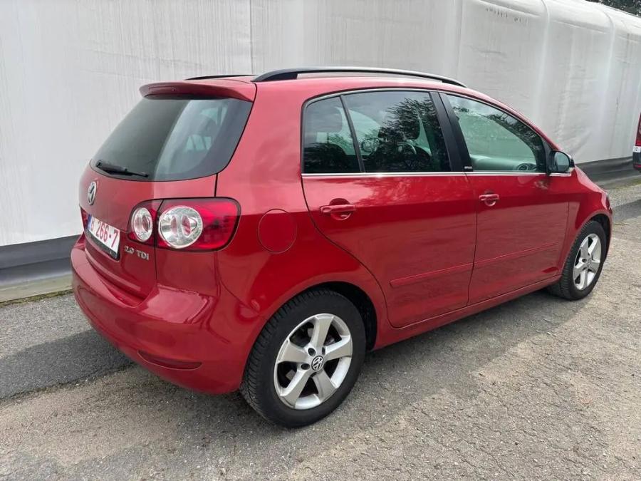 Brown Volkswagen Golf Plus 2011 in Ogre, with an engine capacity of 2.00 L and mileage of 247 thousand km for 5250 €, photo 5 on AUTOMOTO.COM.LV