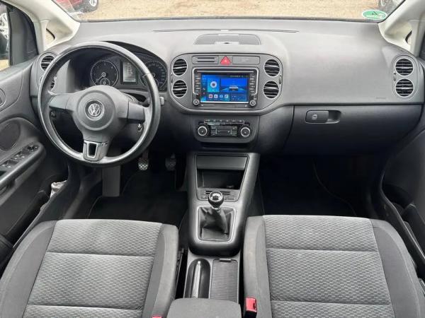 Brūns Volkswagen Golf Plus 2011 Ogre, ar dzinēja tilpumu 2.00 L un nobraukumu 247 tūkst. km par 5250 €, foto 7 vietnē AUTOMOTO.COM.LV