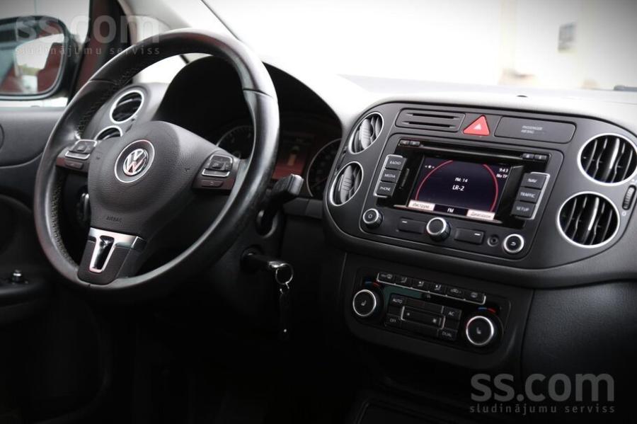 Brown Volkswagen Golf Plus 2011 in Riga, with an engine capacity of 1.60 L and mileage of 161 thousand km for 3995 €, photo 12 on AUTOMOTO.COM.LV