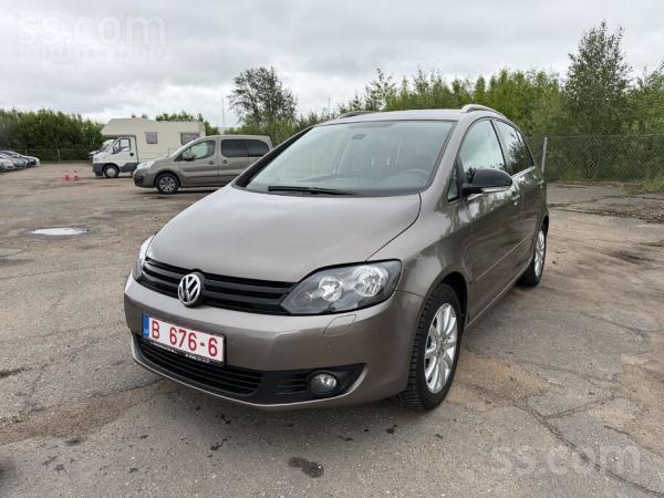 Brown Volkswagen Golf Plus 2012 in Daugavpils, with an engine capacity of 1.40 L and mileage of 126 thousand km for 7850 €, photo 1 on AUTOMOTO.COM.LV