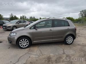 Brown Volkswagen Golf Plus 2012 in Daugavpils, with an engine capacity of 1.40 L and mileage of 126 thousand km for 7850 €, photo 3 on AUTOMOTO.COM.LV