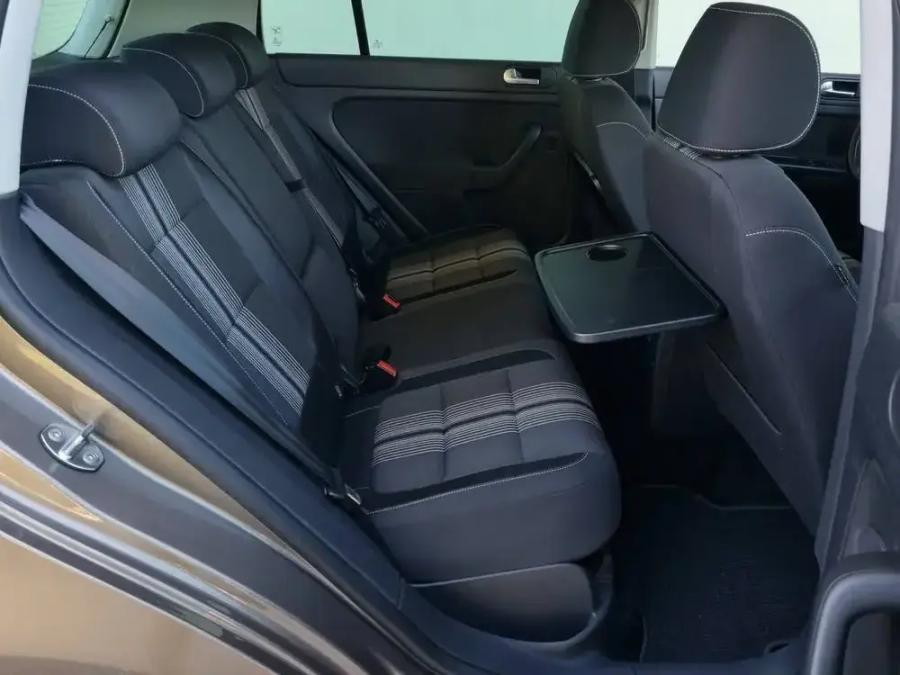 Brūns Volkswagen Golf Plus 2012 Ogre, ar dzinēja tilpumu 1.20 L un nobraukumu 193 tūkst. km par 4950 €, foto 12 vietnē AUTOMOTO.COM.LV